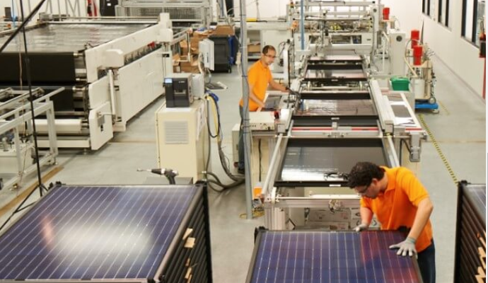 Australia's only solar panel factory to expand - Australian ...